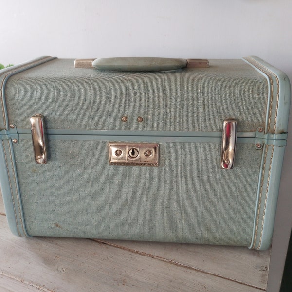 Vintage Train Case - Etsy
