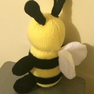 Cuddly Bumble Bee Knitting Pattern *DIGITAL DOWNLOAD* - Etsy