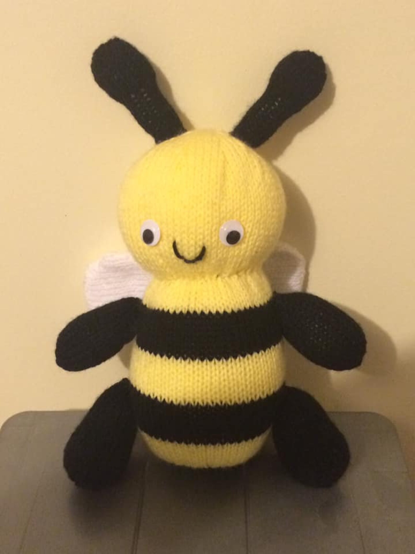 Cuddly Bumble Bee Knitting Pattern *DIGITAL DOWNLOAD* - Etsy