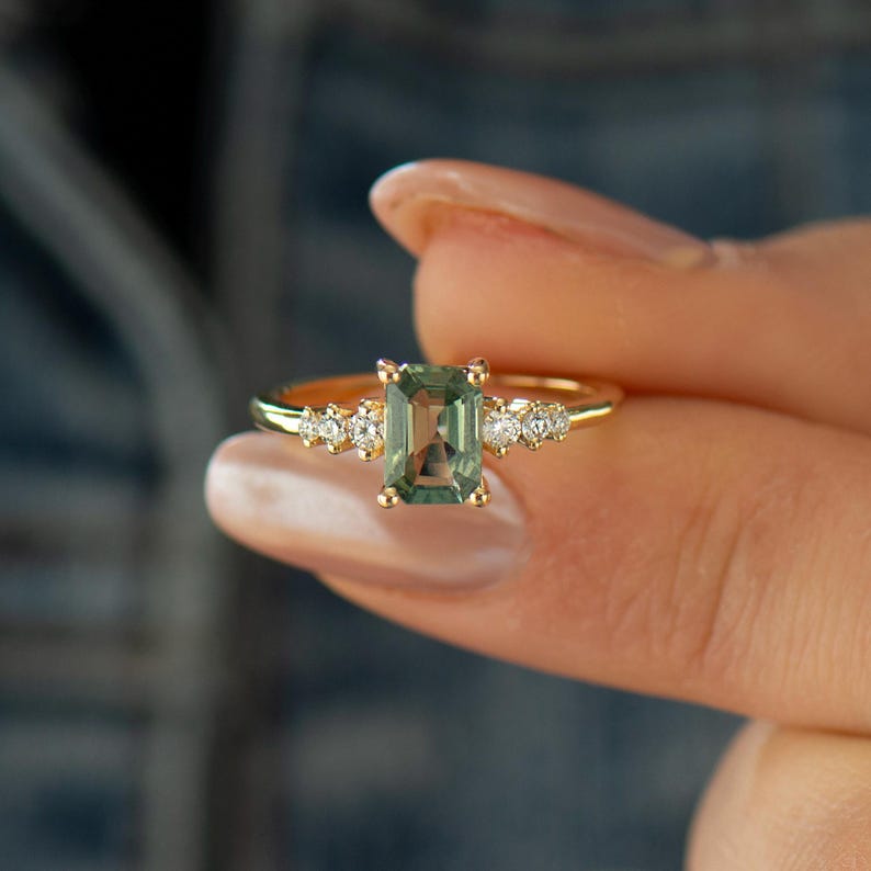 Green Sapphire Engagement Ring, 14K / 18K Yellow Gold, Light Green ...