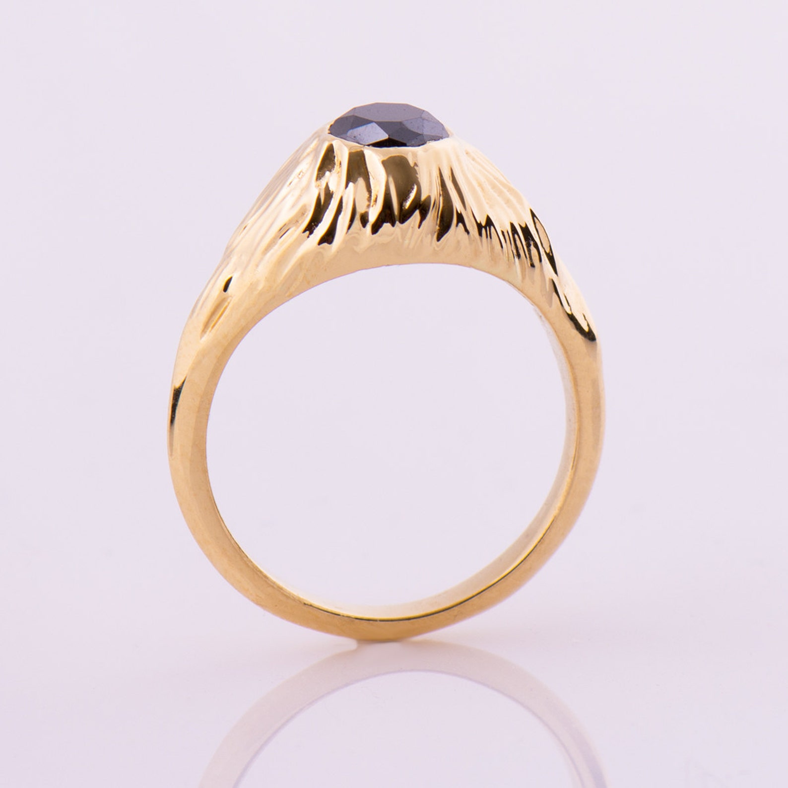 Volcano Black -solitaire, Black Diamond Ring, 18K Yellow Gold ...