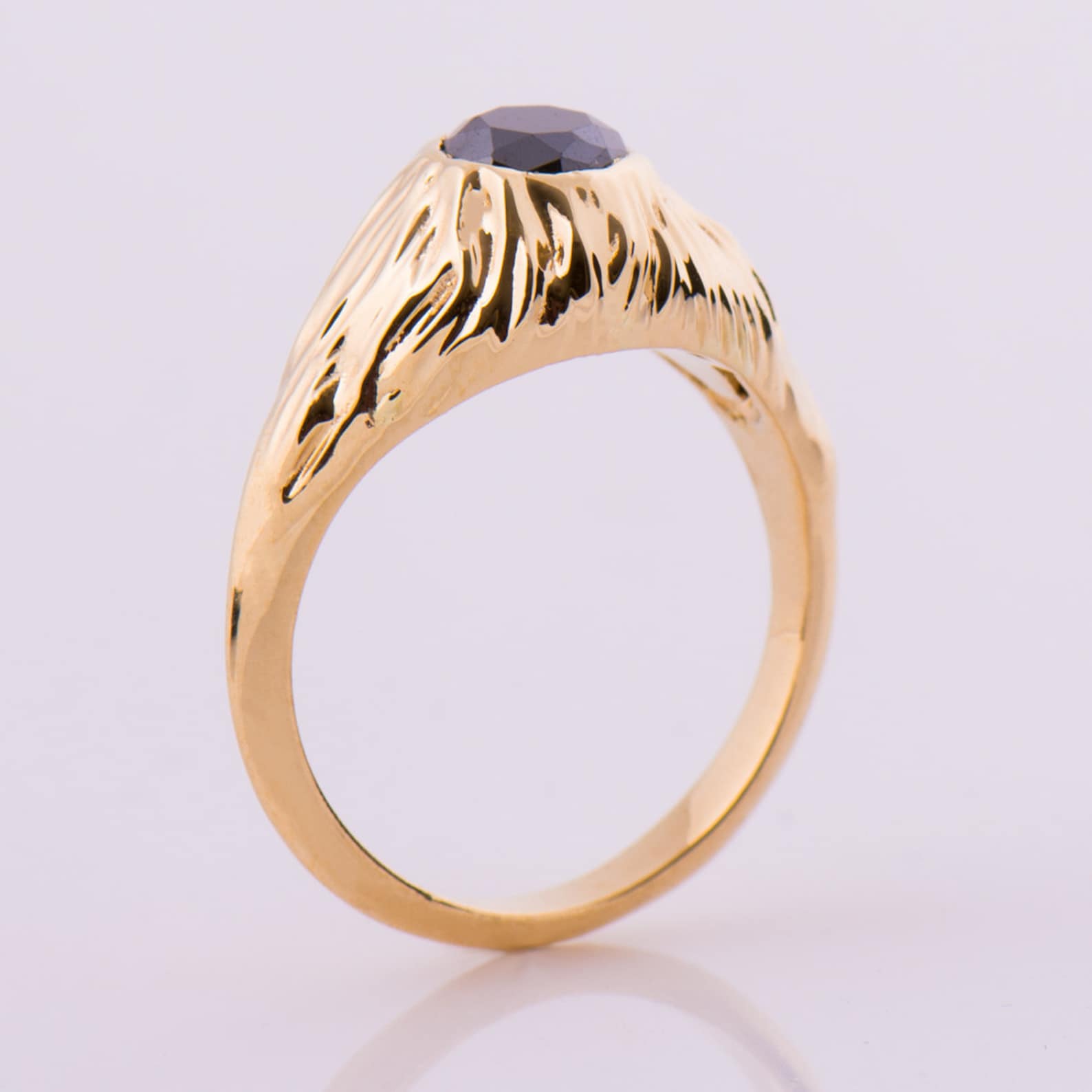 Volcano Black -solitaire, Black Diamond Ring, 18K Yellow Gold ...