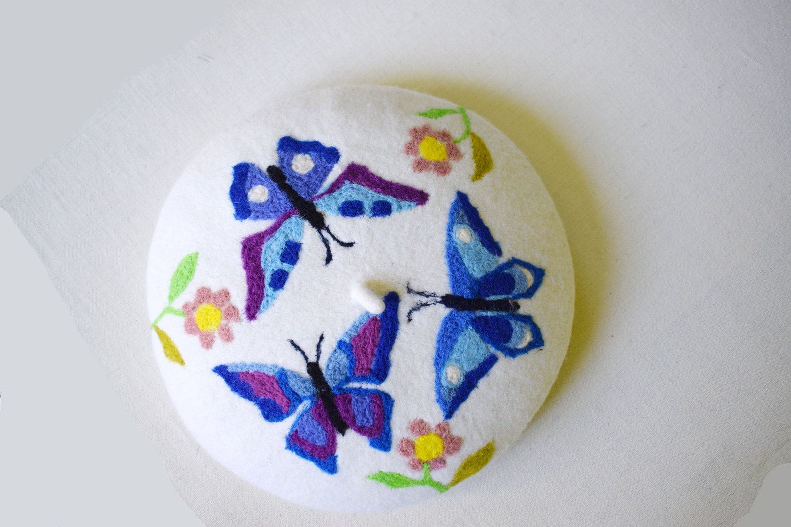 White Woolen Beret Felt Beret French Beret Womens Beret White Color ...