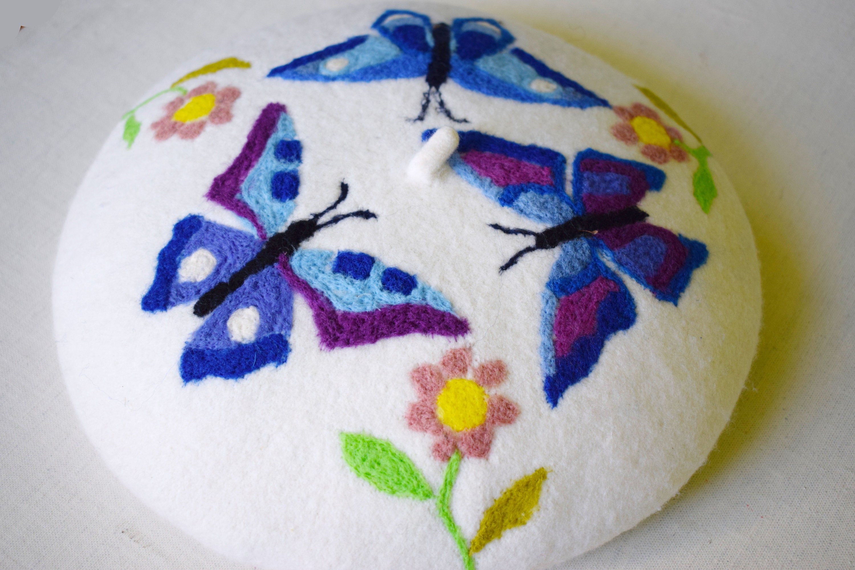 White Woolen Beret Felt Beret French Beret Womens Beret White Color ...