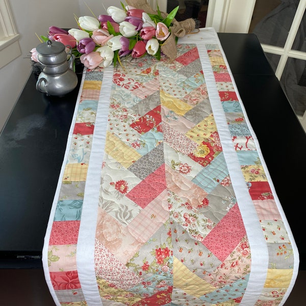 Spring Table Runner - Etsy