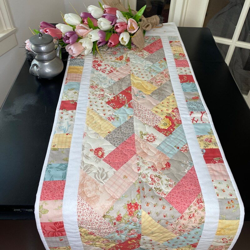 Spring Table Runner - Etsy