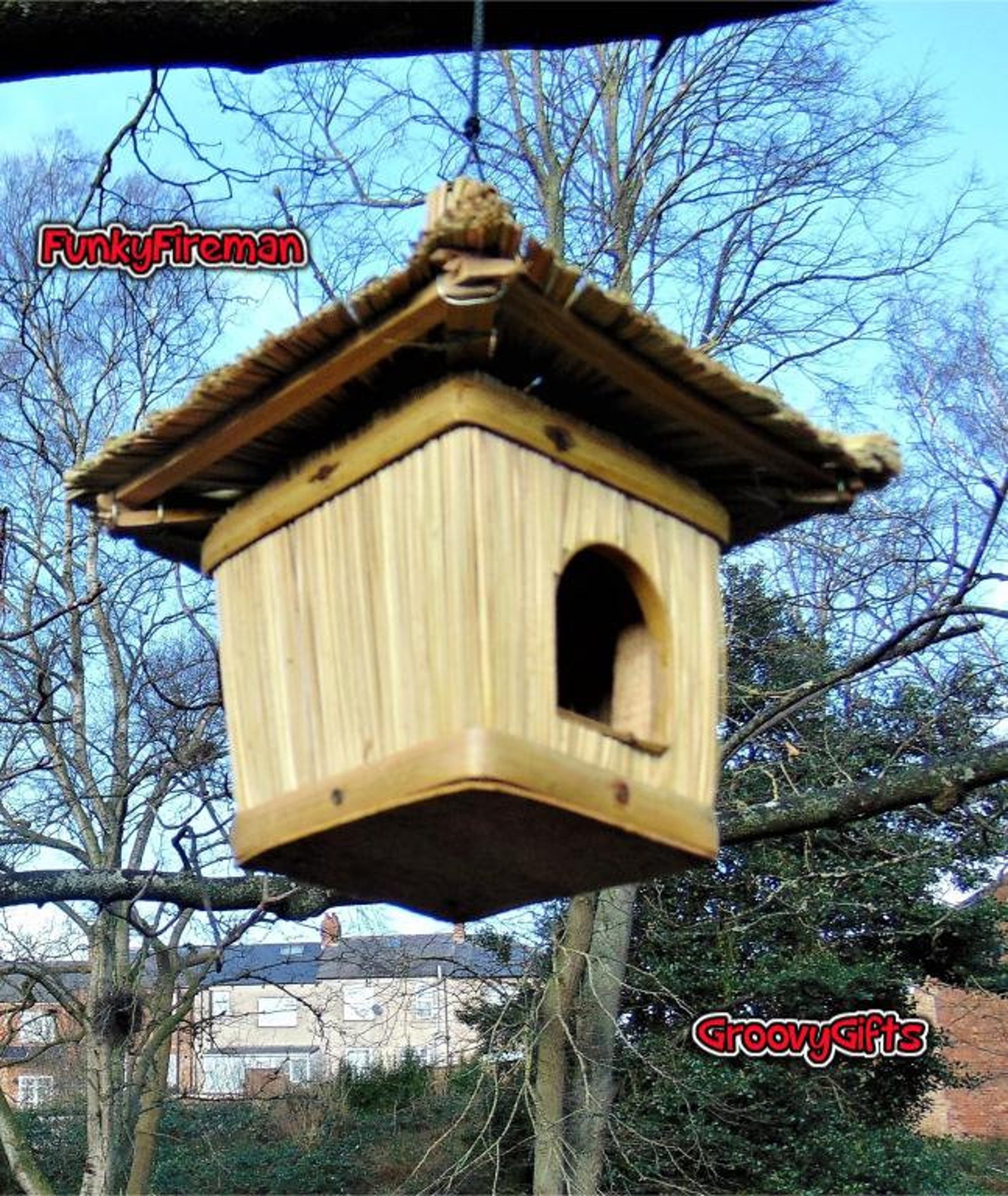 Seagrass & Bamboo Hanging Bird Nest Box House Garden Ornament Round ...