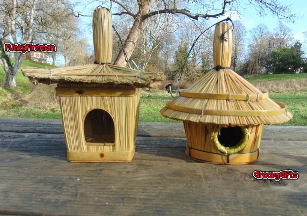 Seagrass & Bamboo Hanging Bird Nest Box House Garden Ornament - Etsy UK