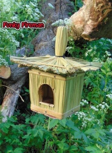 Seagrass & Bamboo Hanging Bird Nest Box House Garden Ornament Round ...