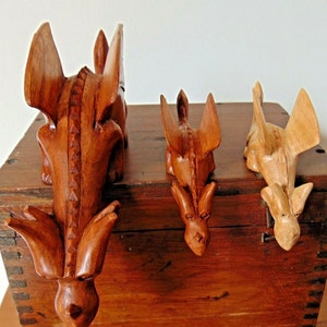 Carved Wooden Shelf Sitting Sitter Dragon Wood Carving Ornaments ...