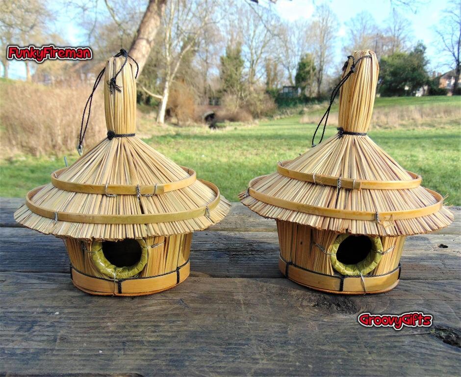 Seagrass & Bamboo Hanging Bird Nest Box House Garden Ornament Round ...