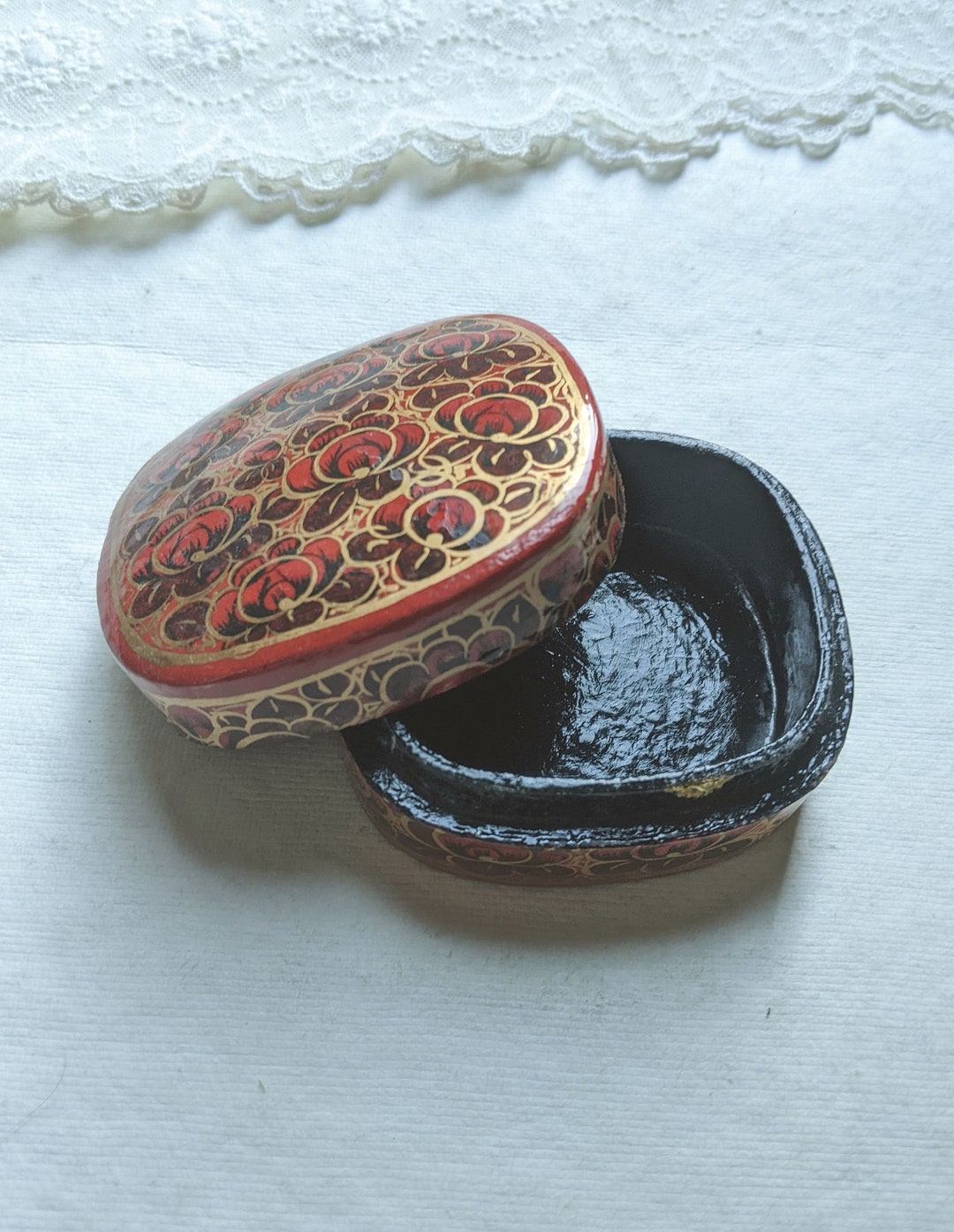 Red Gold Black Lacquer Box. Made in India Trinket Box. Indian Lacquer ...