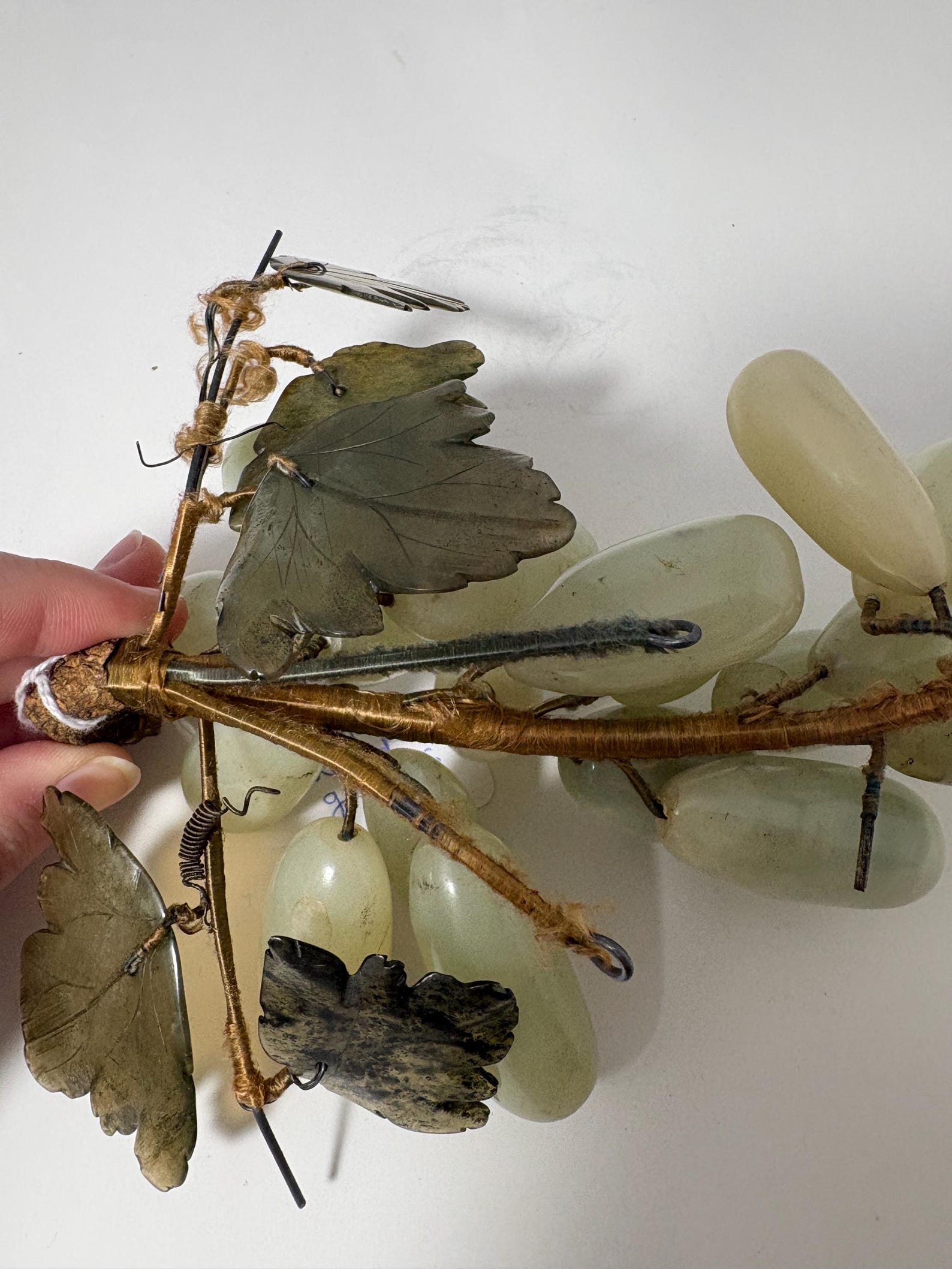 Hand Carved Jade Grapes, Decorative Fruit, Natural Stone Centrepiece ...