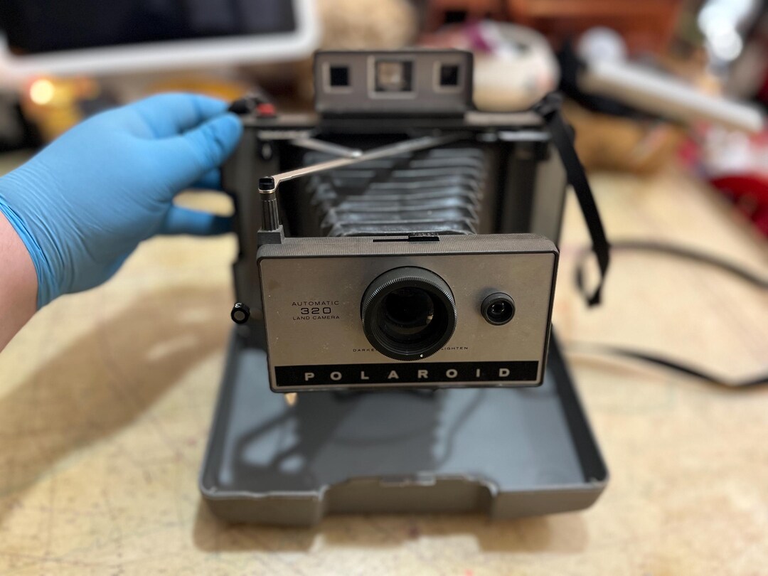 Polaroid Automatic 320 Land Camera - Etsy