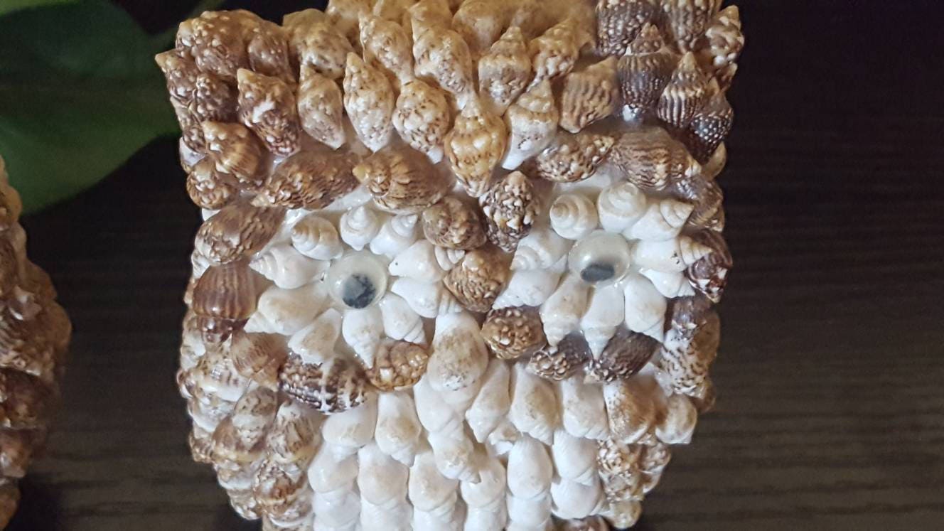 Vintage Retro Shell Art Owl figurines / Sea Shell Art / Beach House ...