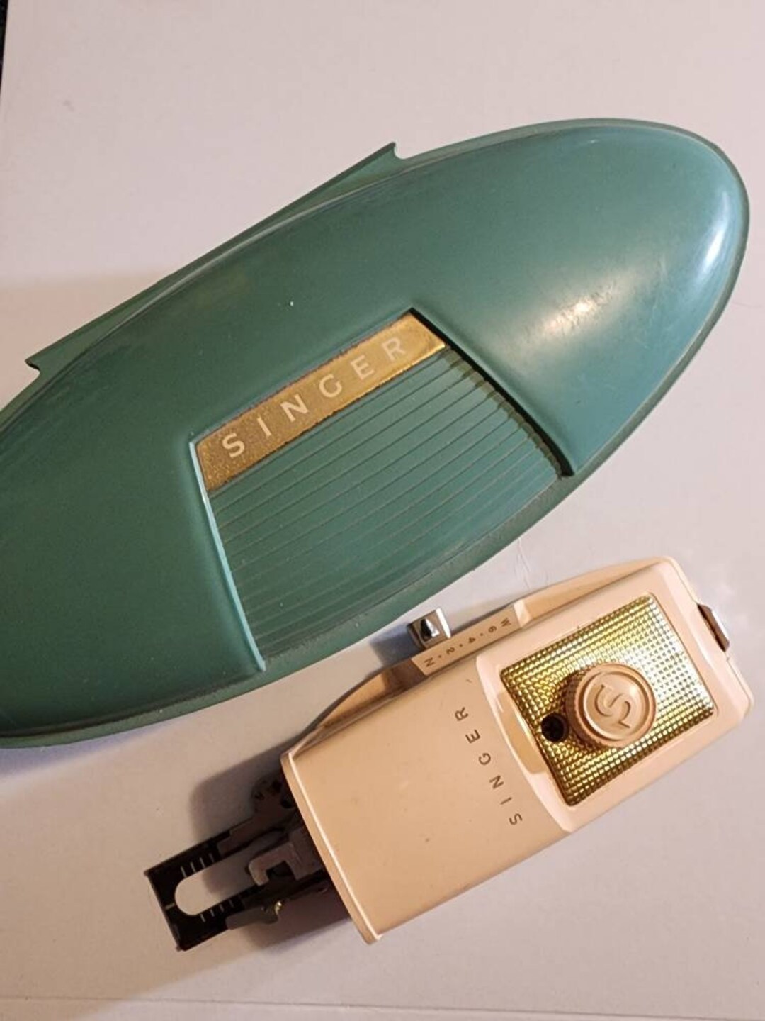 Vintage SINGER BUTTON HOLE Maker / 1960 / Sewing Accessories / Sewing ...