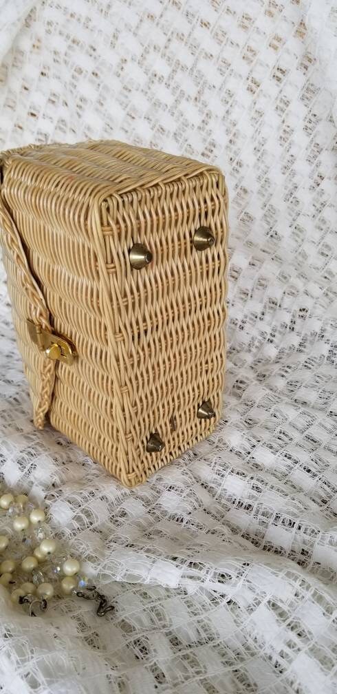 Vintage To Handle Lunch Box Purse / Wicker Rattan Purse / Box Purse ...
