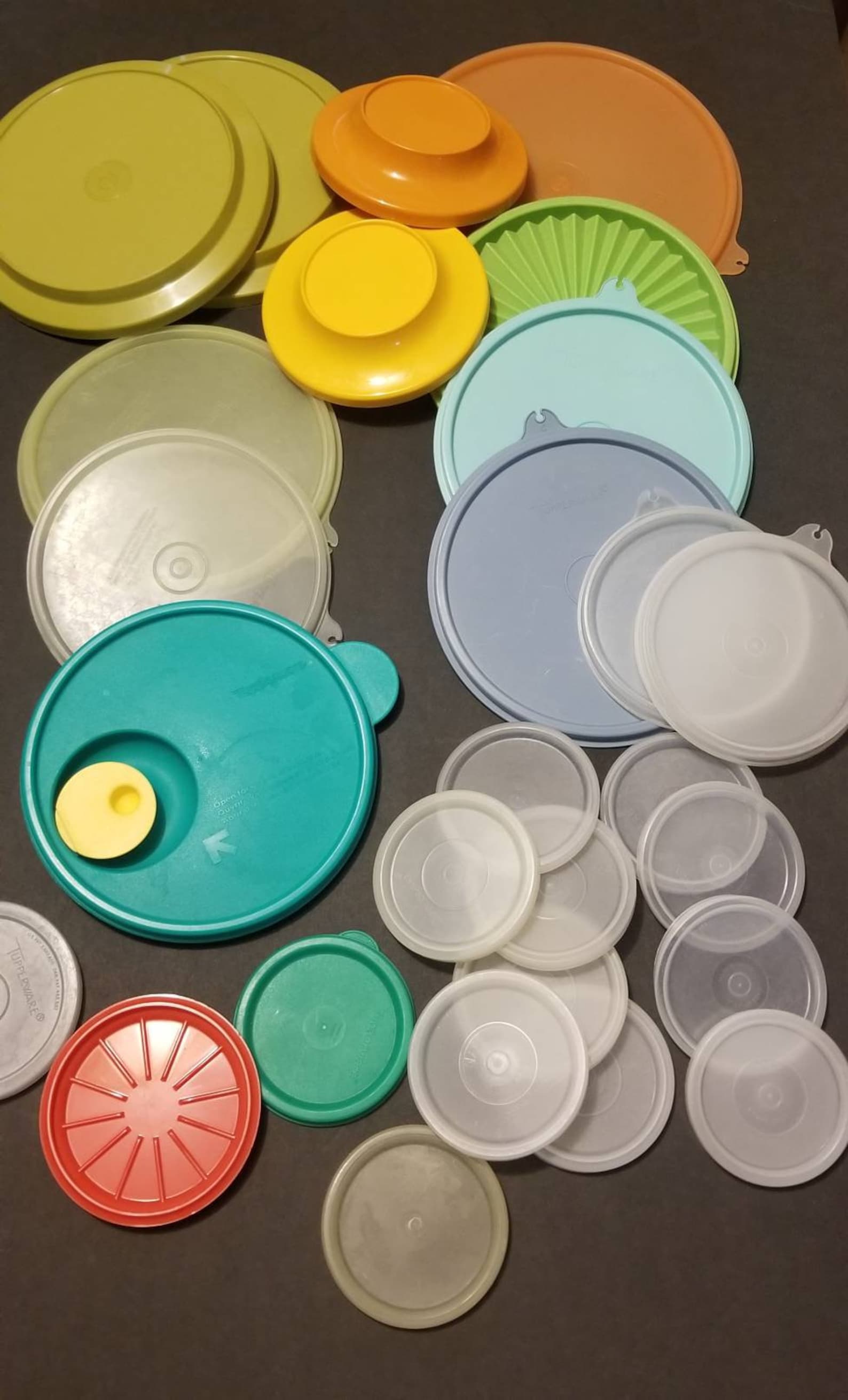 Vintage TUPPERWARE LIDS / Replacement Lids / Tupper Ware Tupper Seal ...