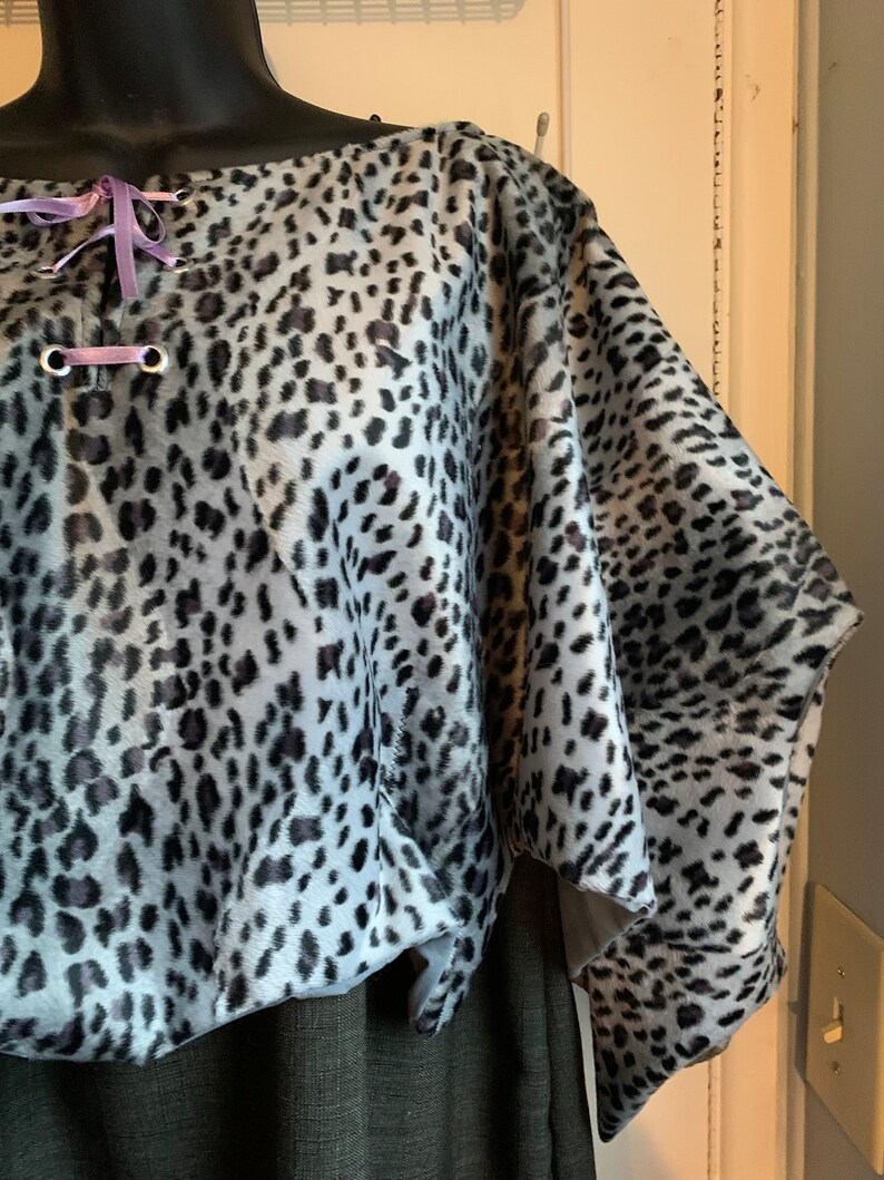 First Nations Eagle Wing Animal Print Dress Regalia, Size XL-XXL. Black ...
