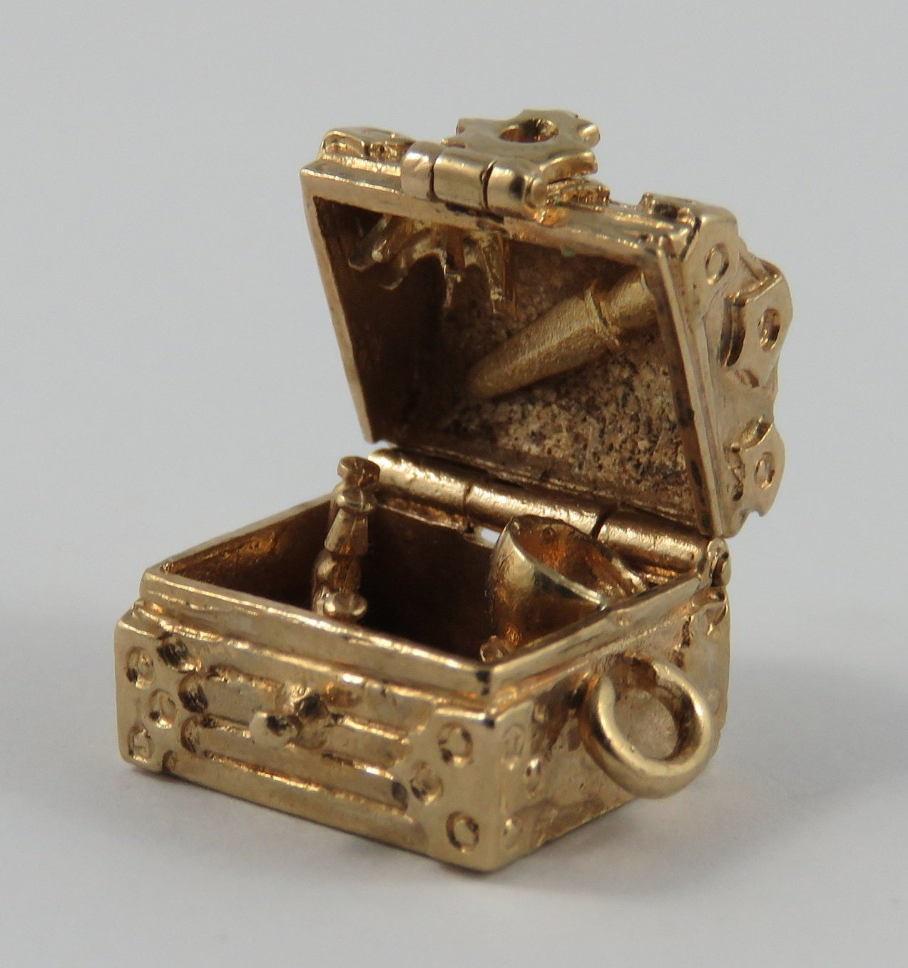 Captain Kidd Treasure Chest Full of Loot 9K Mechanical Gold - Etsy