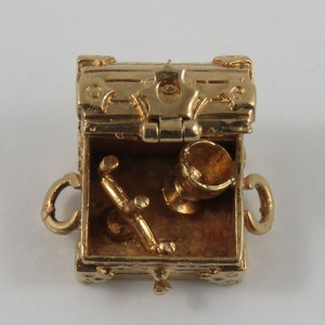 Captain Kidd Treasure Chest Full of Loot 9K Mechanical Gold Vintage ...