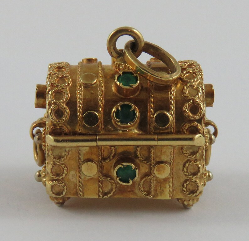 Treasure Chest With Green Stones Mechanical 18K Gold Vintage - Etsy