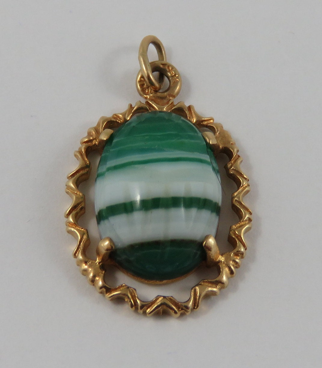 Oval Shaped Green Stone With Border 14K Gold Vintage Charm for - Etsy