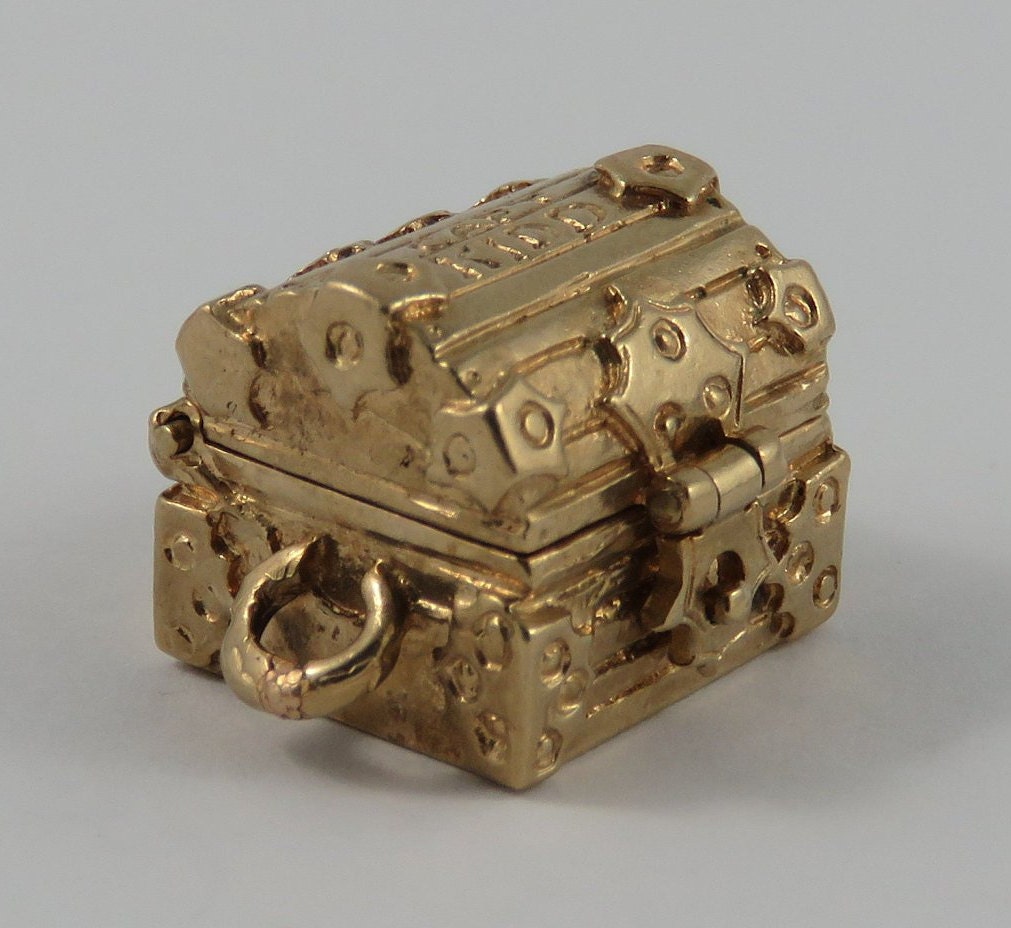 Captain Kidd Treasure Chest Full of Loot 9K Mechanical Gold - Etsy