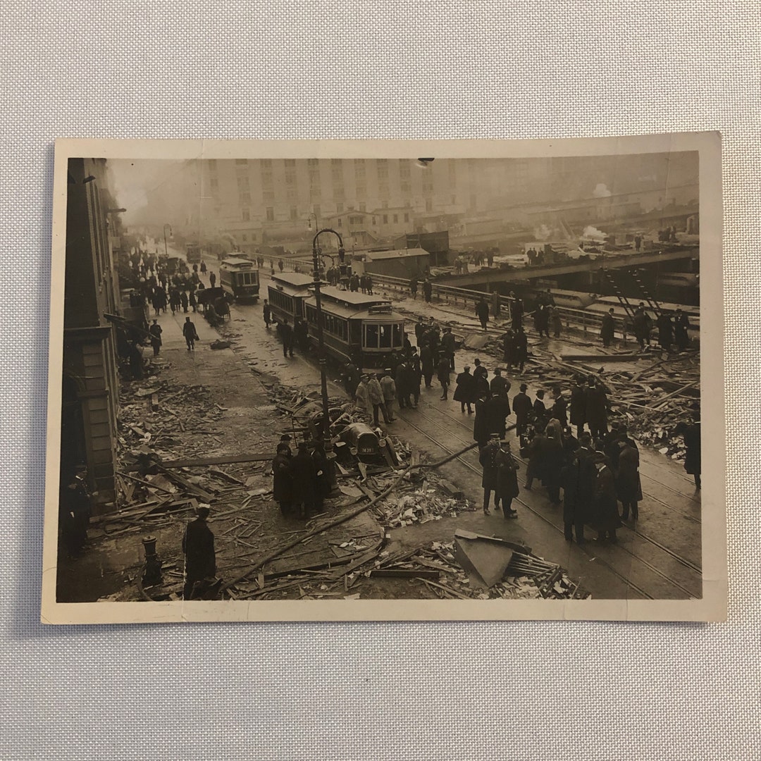 Press Photo Photograph Automobile and Trolley Car Accident Wreck ...