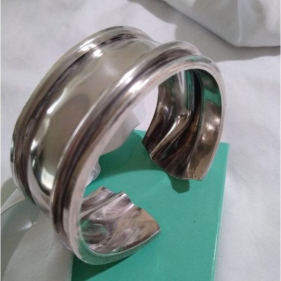 Artisan made Sterling Silver Gathered Cuff Bracelet - Gem