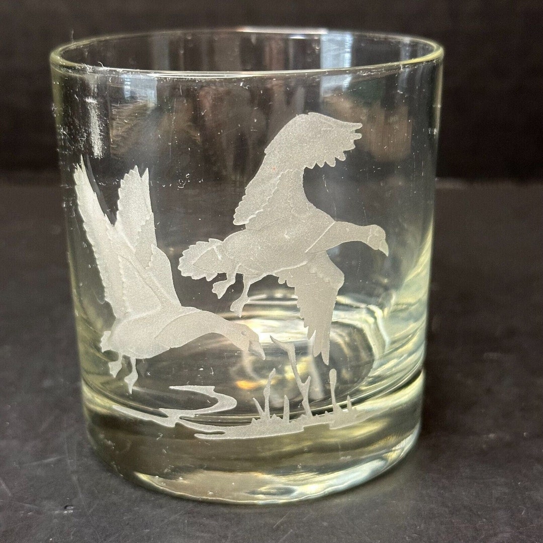 VTG Shot Glass Etched Flying Duck Design Waterfowl Sportsman Hunting - Etsy