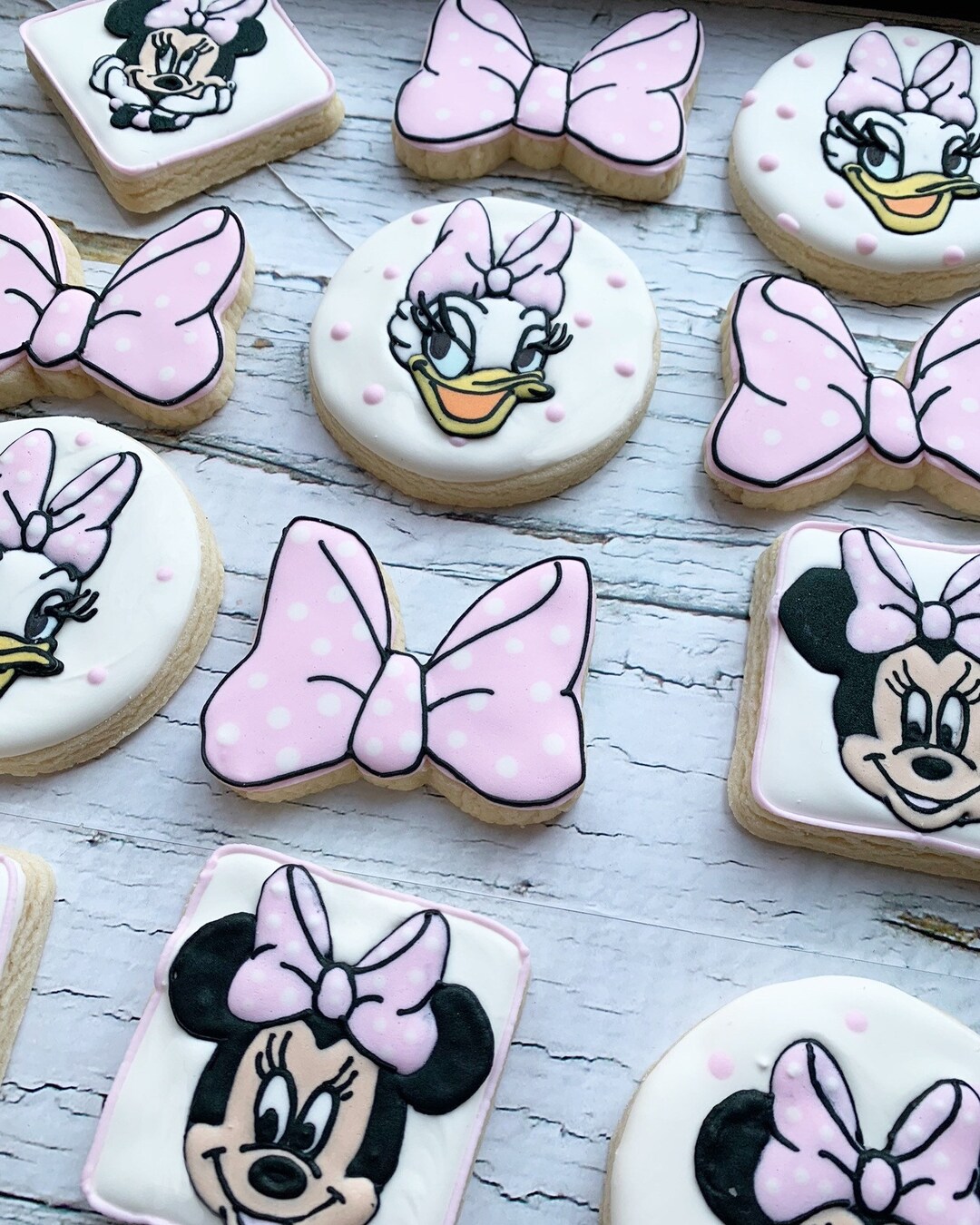 Mini Mouse and Daisy Duck Cookies 1 Dozen - Etsy