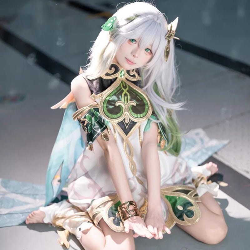 Genshin Navia Cosplay - Etsy