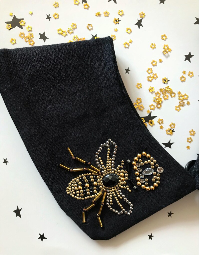 Queen Bee Swarovski Rhinestones Embellish Peter Pan Collar, Honey Bee ...