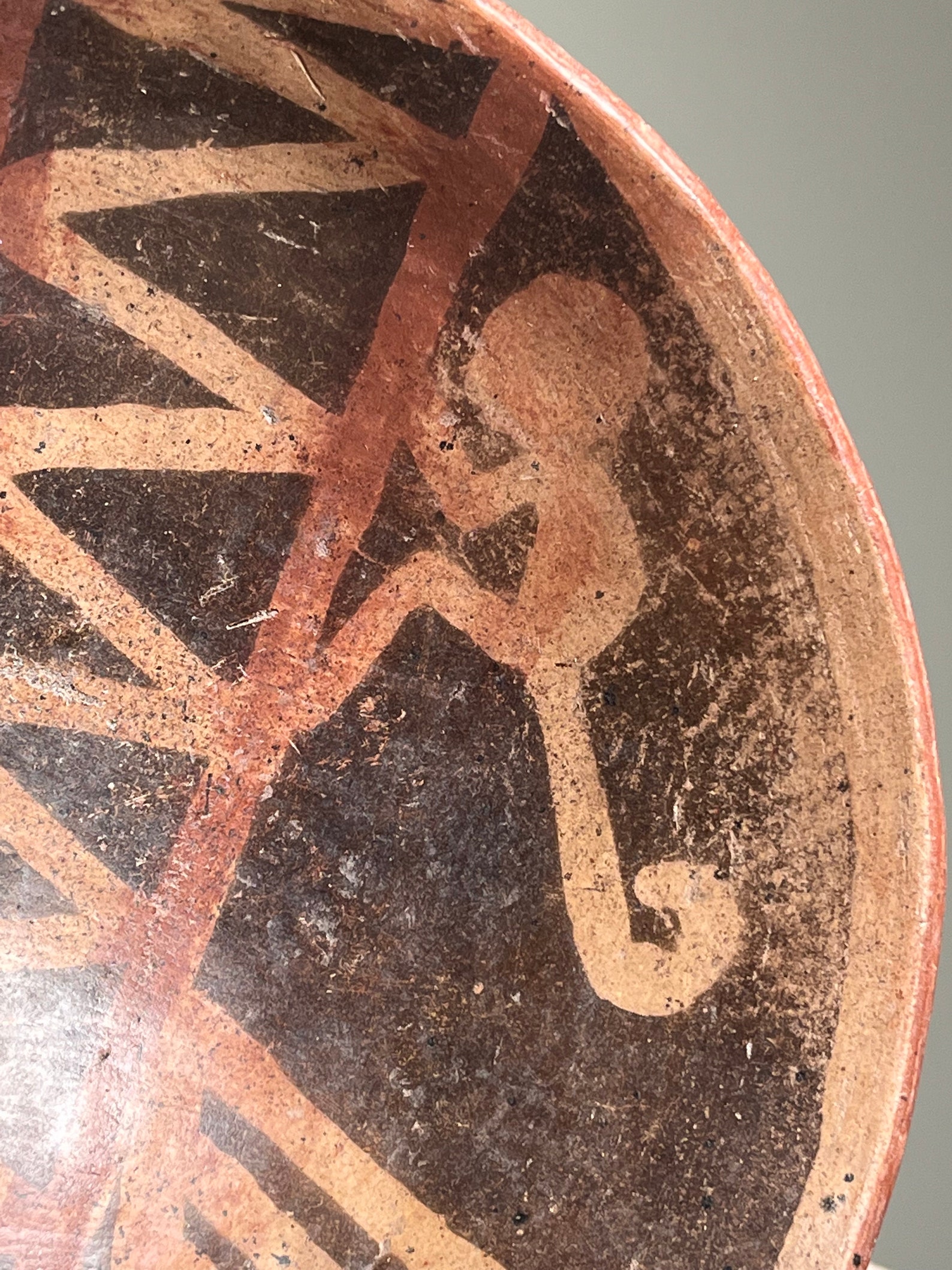 Pre-columbian Pottery Bowl. Ecuador. Circa 1000 CE. Polychrome With ...