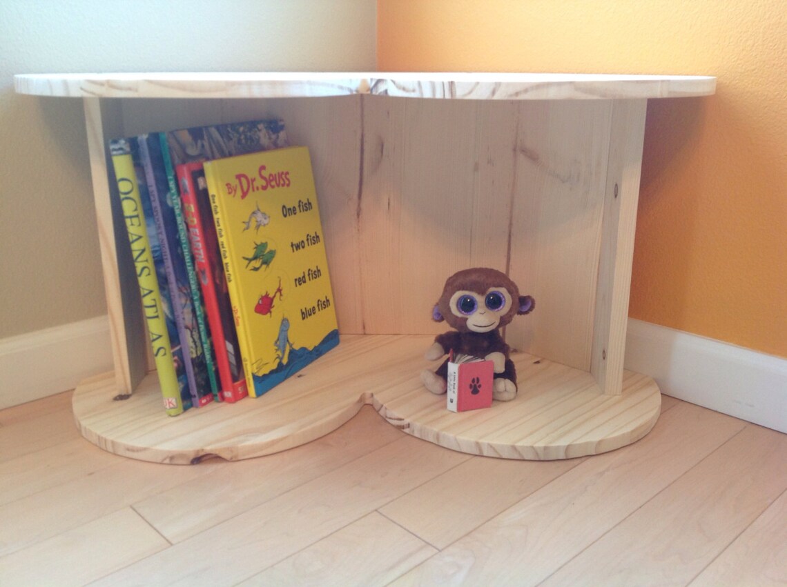 Heart Corner Wood Reading Bench - Etsy