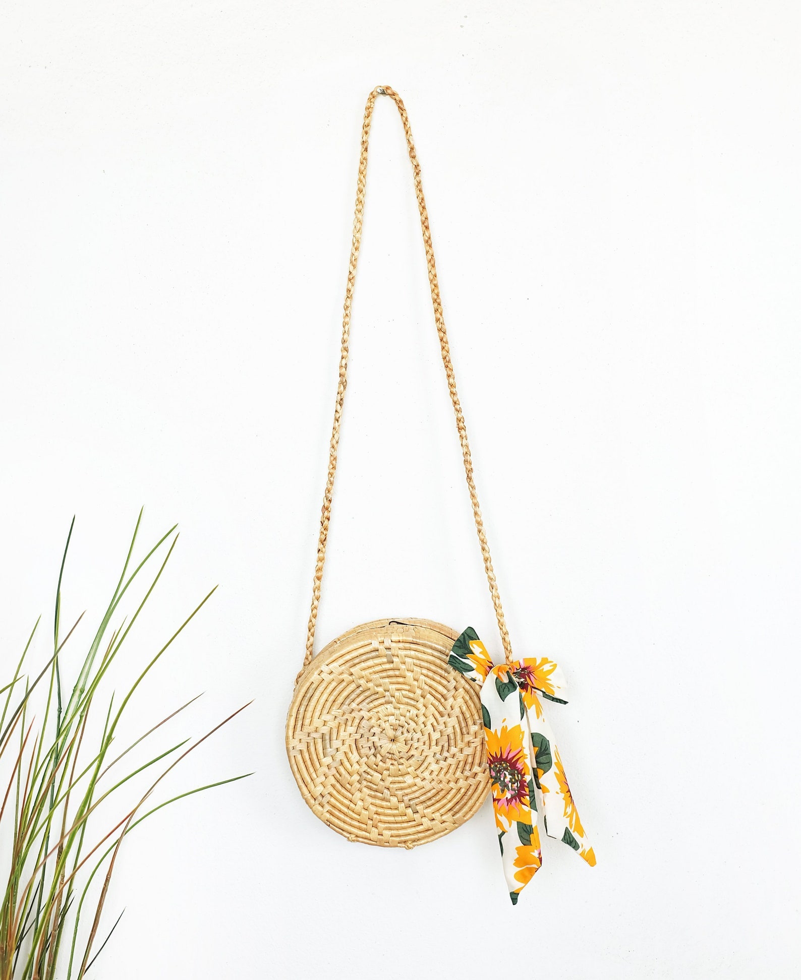 Round Straw Bag With Tasselribbon Round Bag Boho Shoulder Bag - Etsy
