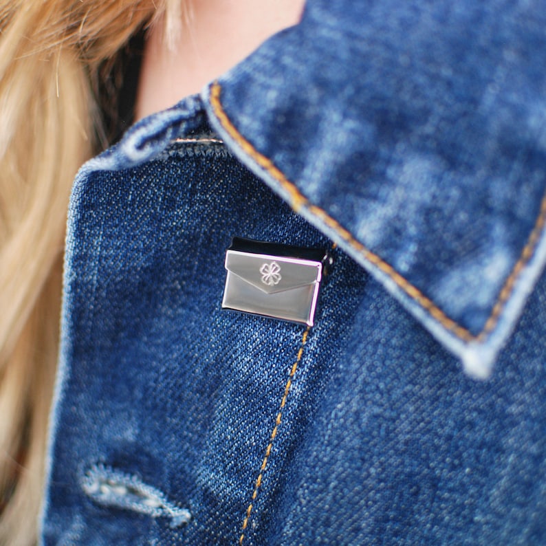 Good Luck Secret Message Pin, Clover Leaf Badge, Lucky Charm Brooch ...