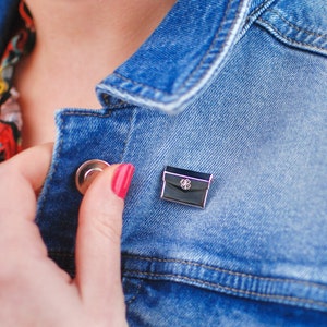 Good Luck Secret Message Pin, Clover Leaf Badge, Lucky Charm Brooch ...