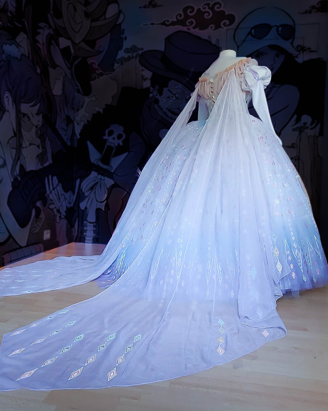 PRE-ORDER // Limited Edition - Deluxe Elsa Spirit Costume From Frozen 2 ...