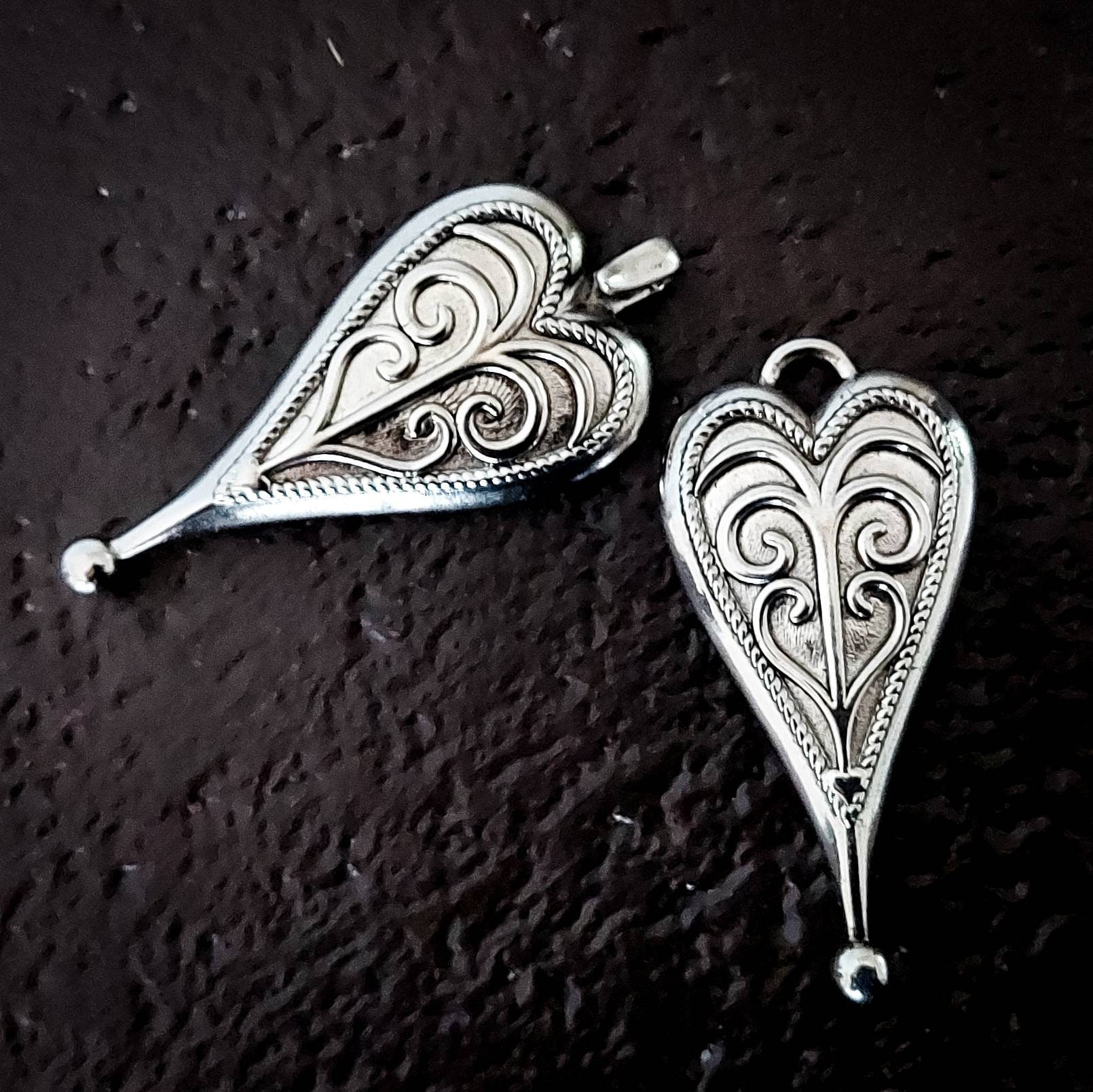 Frozen Inspired Cape Heart Clasps/hooks - Etsy