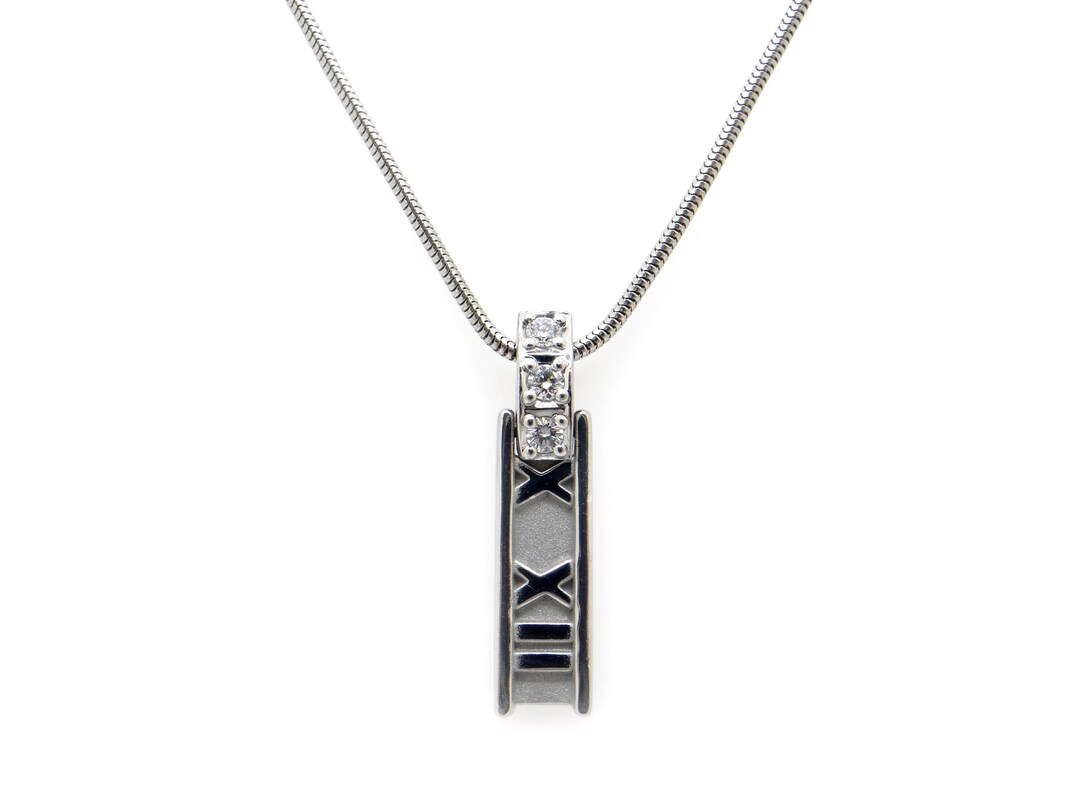 Tiffany & Co 18k White Gold Atlas Round Diamond Snake Chain Pendant ...