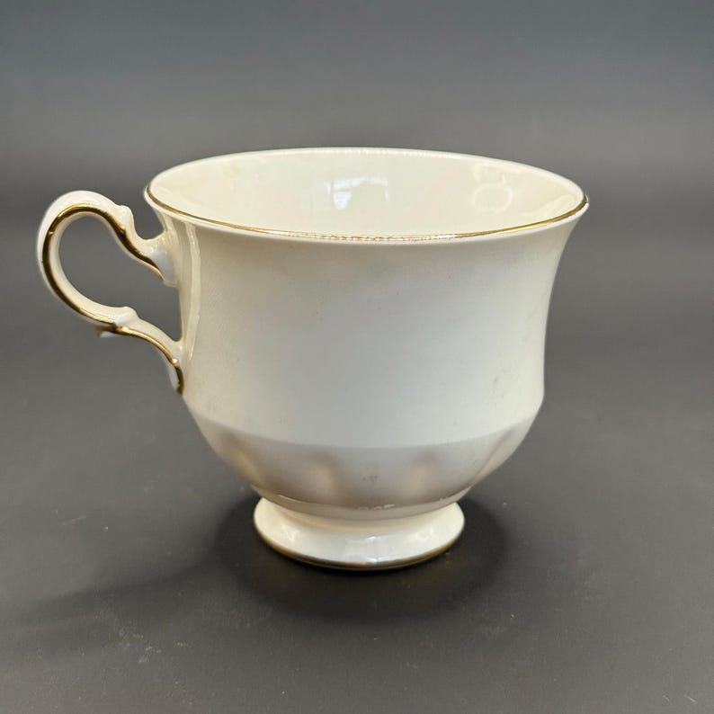 Avon 1974 Pink Roses Teacup 1974 Avon English Fine China Fine China ...