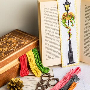 Cross Stitch Bookmark Pattern 'street Lamp' Simple Embroidery Design ...