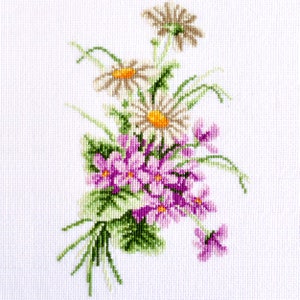 Daisies Cross Stitch Counted Pattern, Flowers Embroidery Design for ...