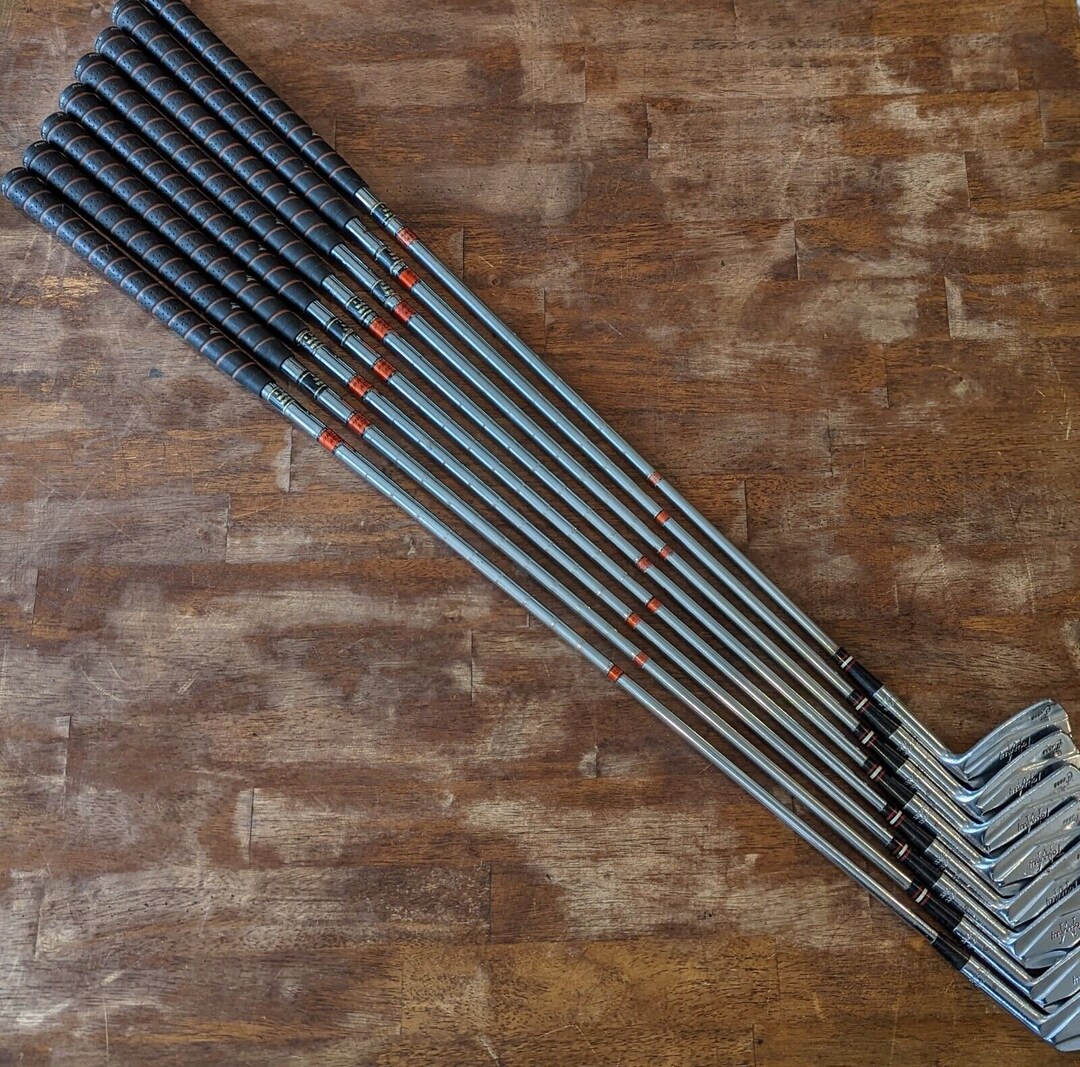 Vintage Macgregor Tourney PT2 CF4000 Iron Set RH, 2-9 MT-19 GOLF Clubs ...