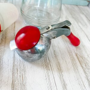 Vintage Set of 3 Syrup & Sugar Dispensers Nut Grinder Red Lid Retro ...