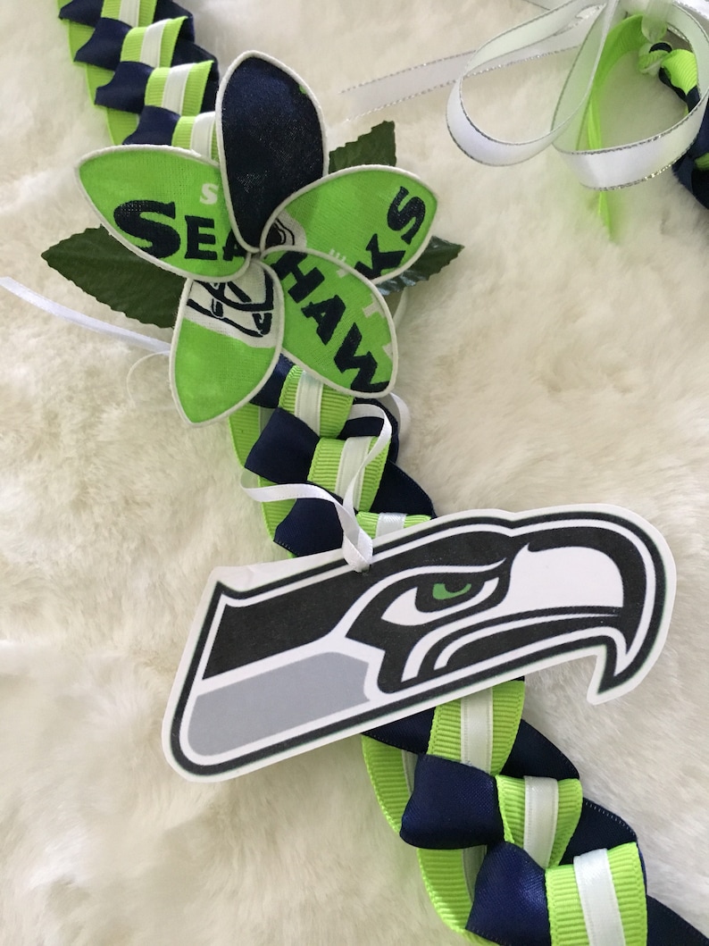 SEATTLE SEAHAWKS Themed Hawaiian Ribbon LEI Graduation | Etsy