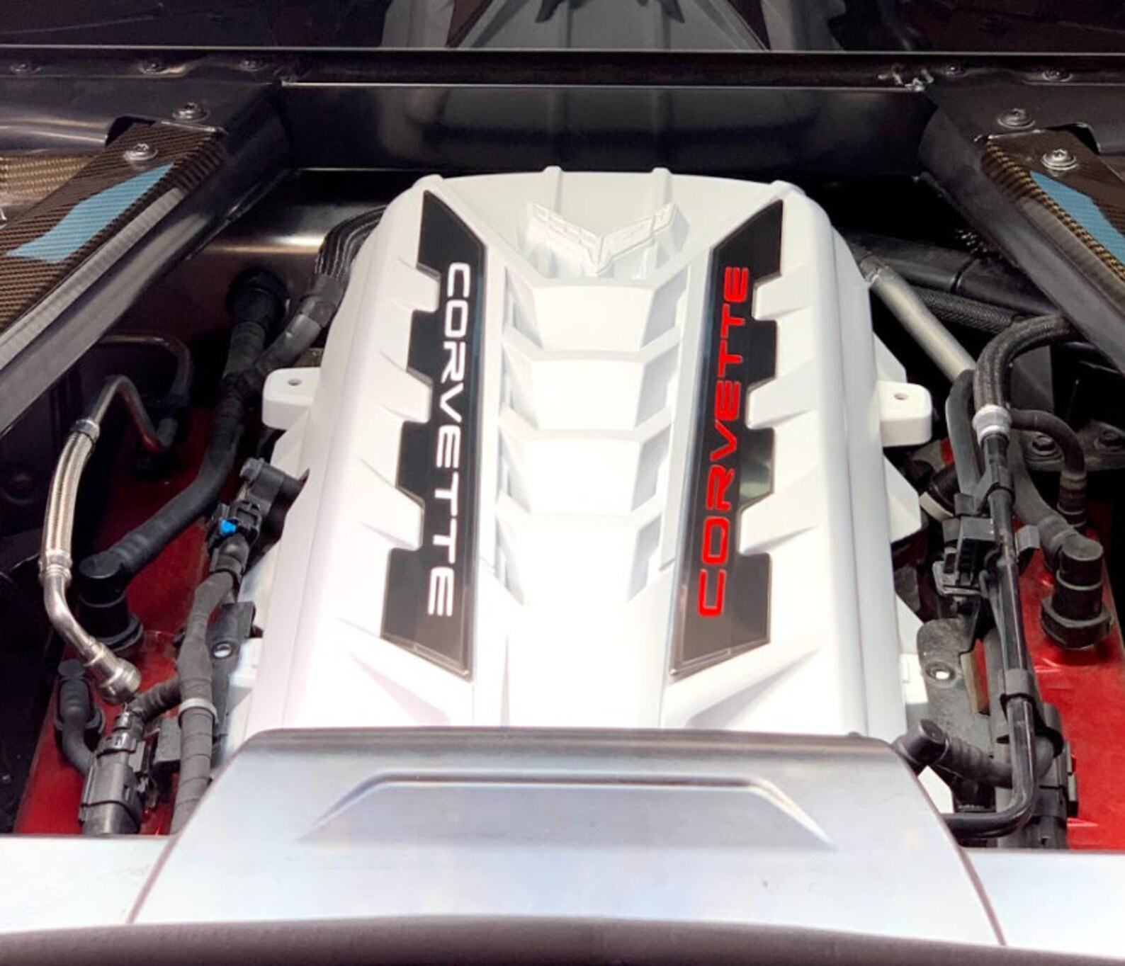 Custom Hydro Dipped 2020 Corvette Engine Cover White W/ Red - Etsy