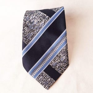 Dark Blue Black Gray and Blue Diagonal Striped Tie Vintage Neckties ...